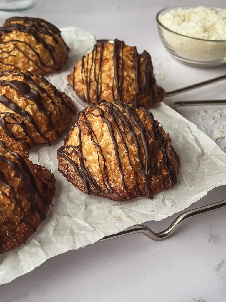 Chewy Coconut Macaroons