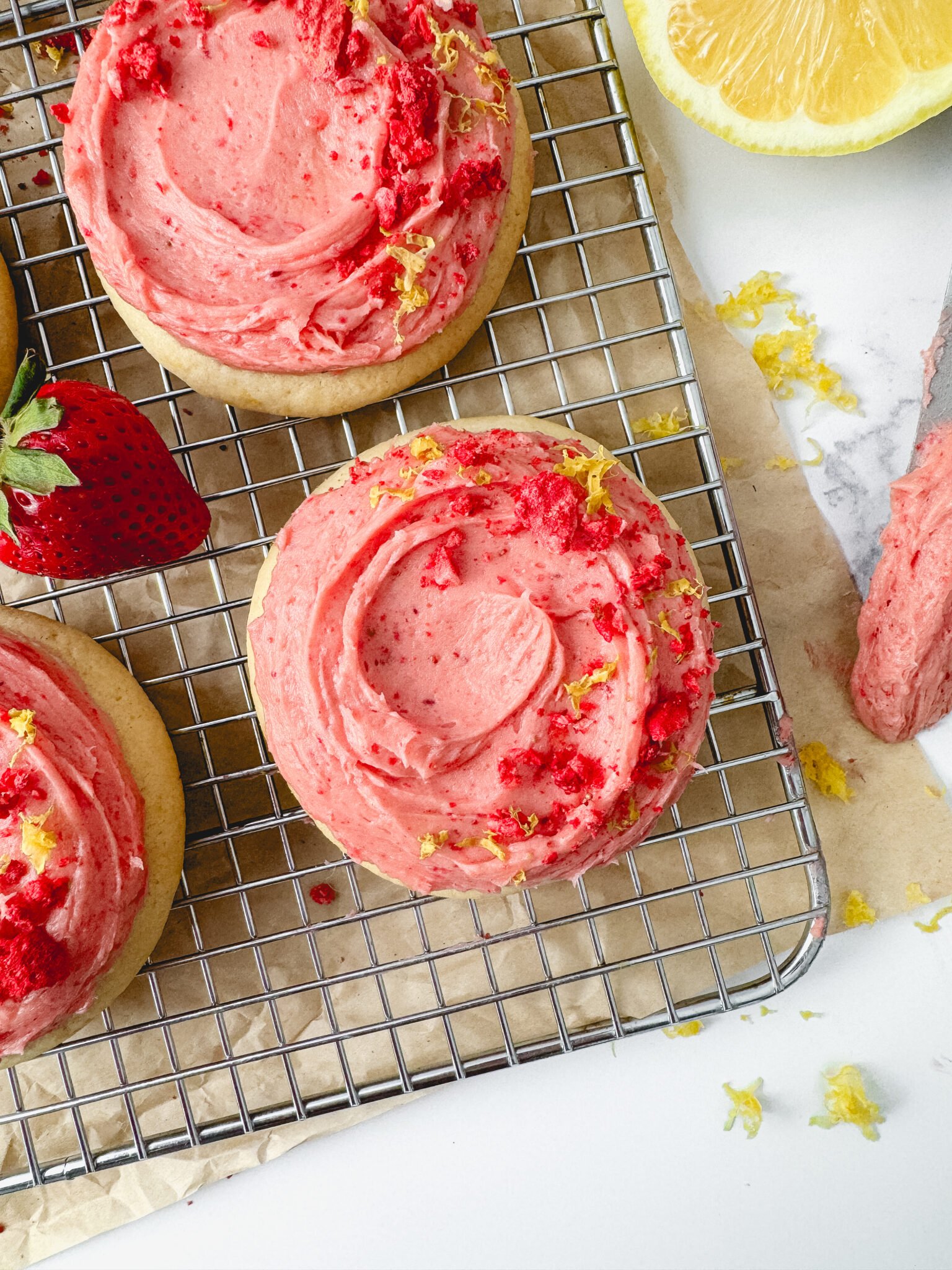 Strawberry Lemonade Cookies