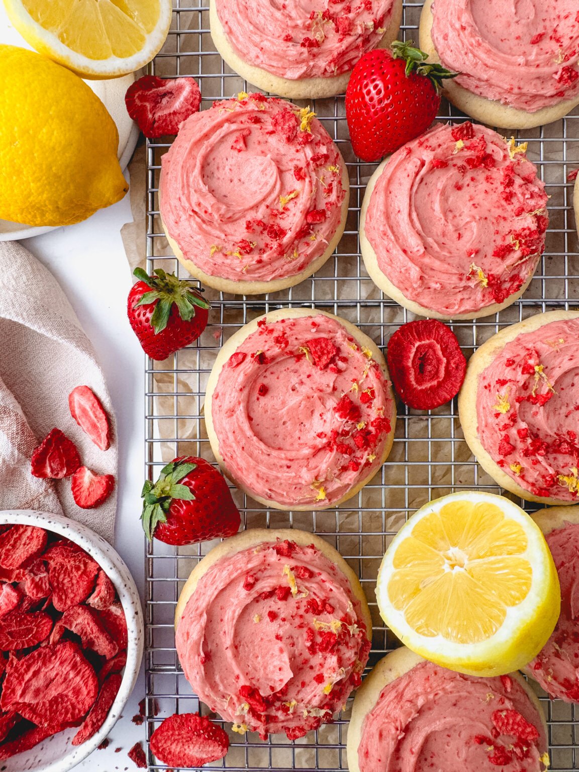 Strawberry Lemonade Cookies