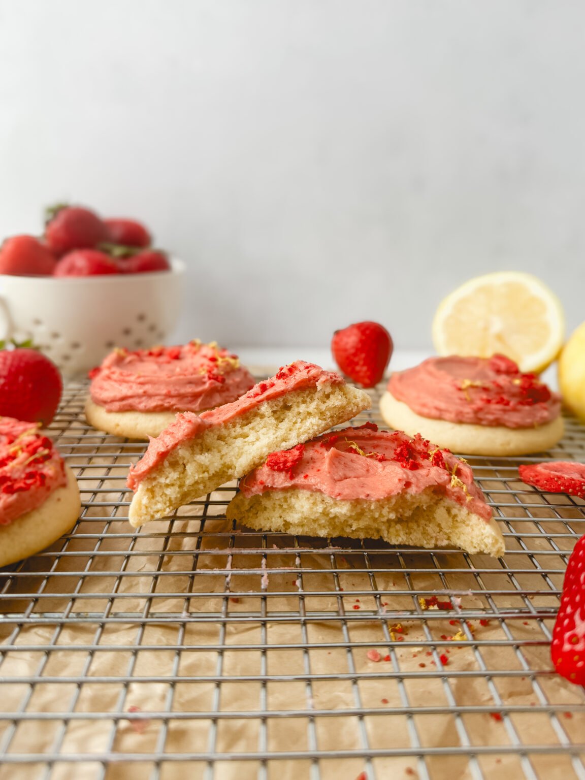 Strawberry Lemonade Cookies